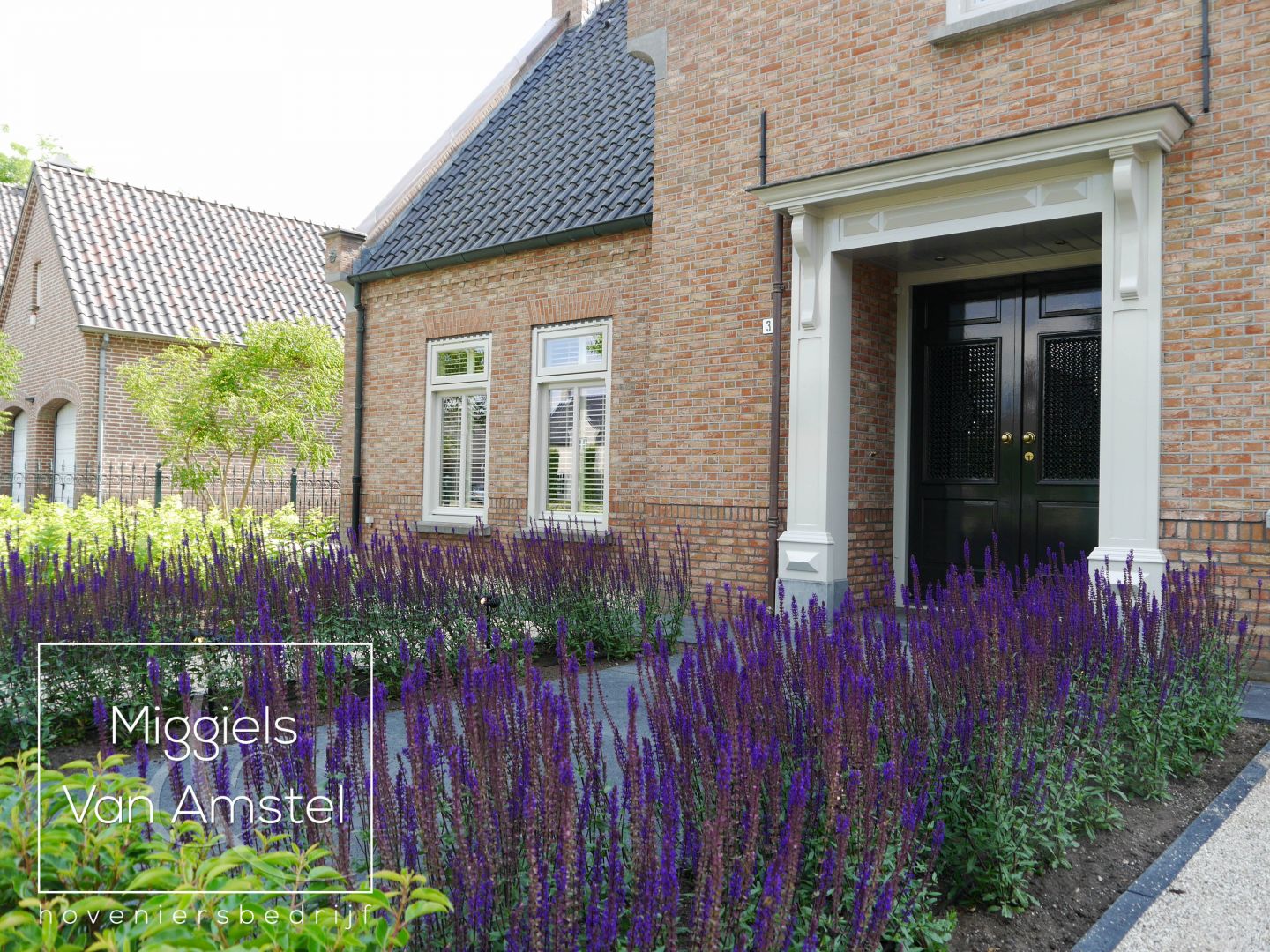 Strakke voortuin | De Tuinen van Appeltern