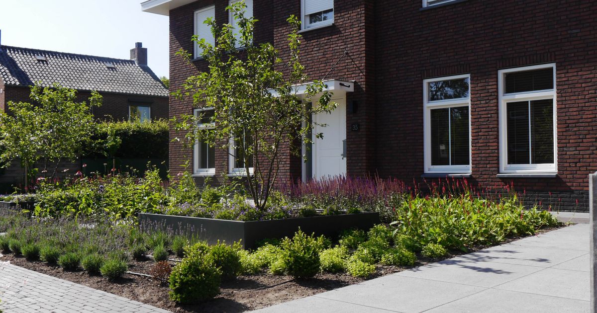 Stijlvolle grote voortuin | De Tuinen van Appeltern